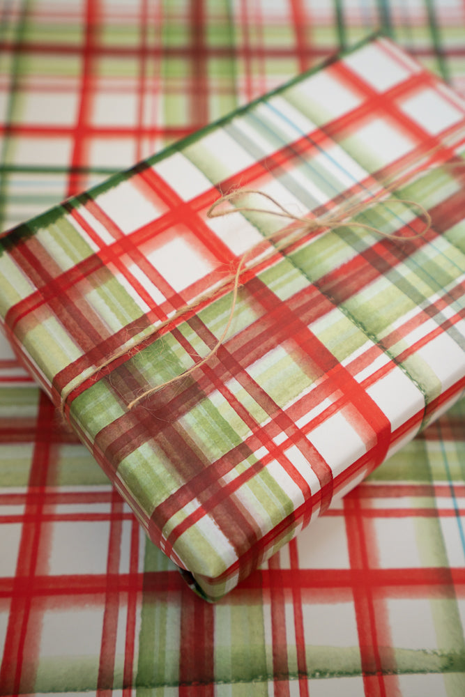 Holiday Watercolor Plaid Gift Wrap – Lana's Shop